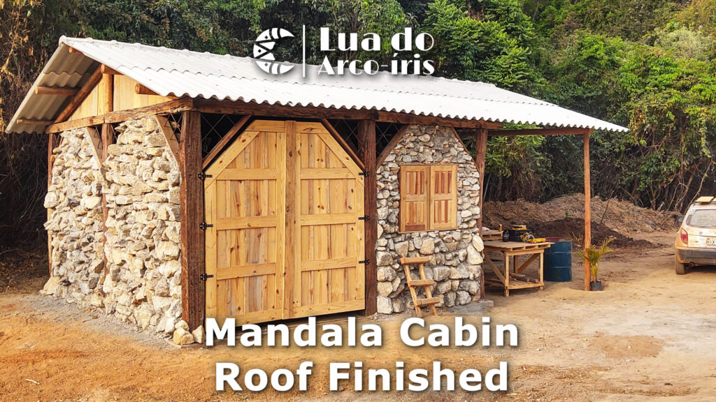 Mandala Cabin Roof Completed - Lua do Arco-íris